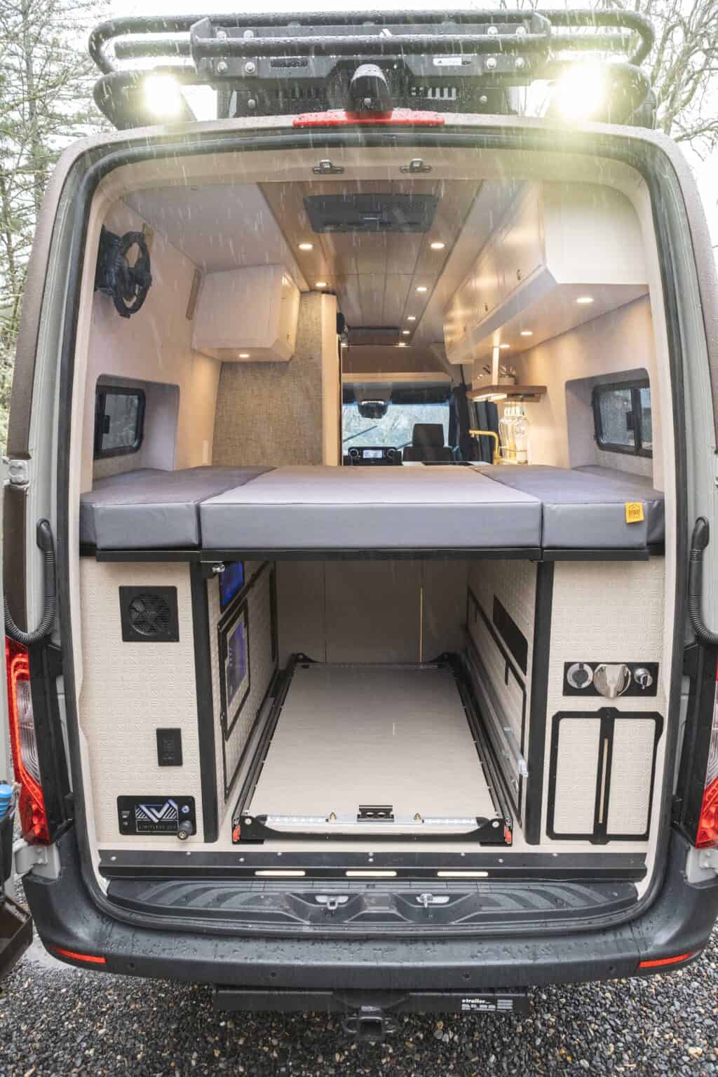 NEW luxury Sprinter 170 w/wet bath - Vanlife Trader