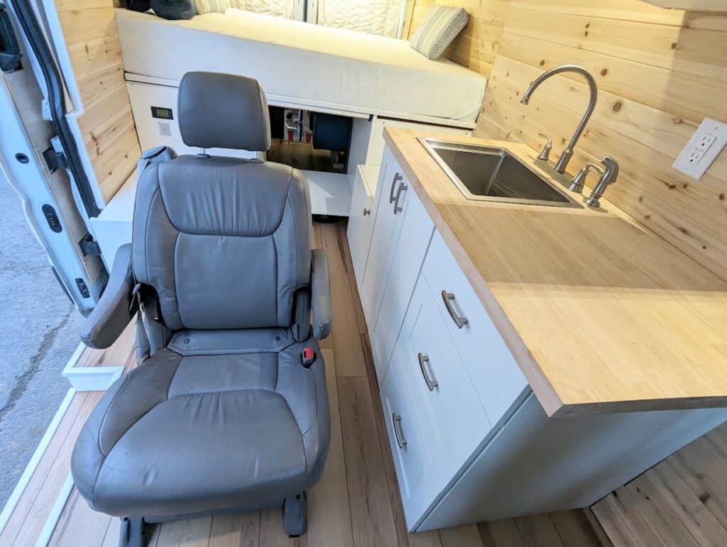 NEW BUILD! CEDAR CABIN 2016 Transit250 TURBO ECOBOOST 3SEAT WEBASTO ...