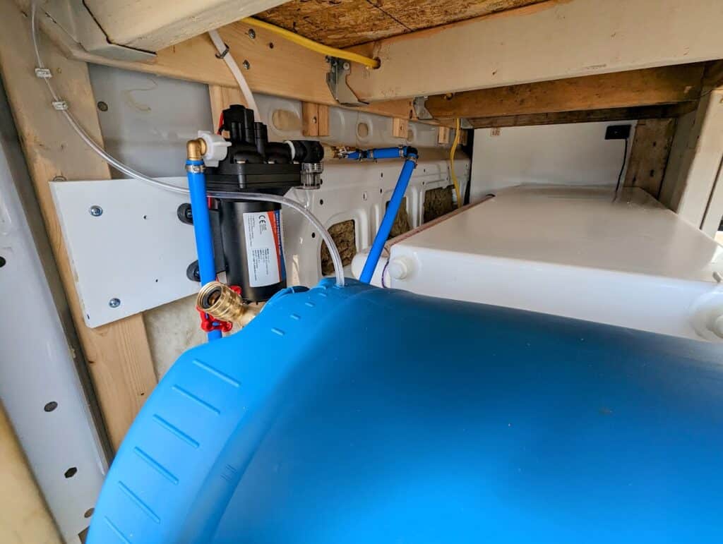 NEW BUILD! CEDAR CABIN 2016 Transit250 TURBO ECOBOOST 3SEAT WEBASTO ...