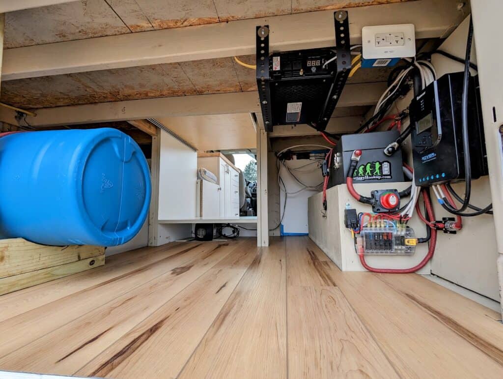 NEW BUILD! CEDAR CABIN 2016 Transit250 TURBO ECOBOOST 3SEAT WEBASTO ...