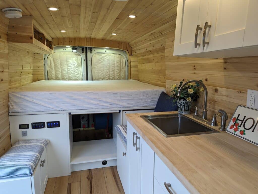 NEW BUILD! CEDAR CABIN 2016 Transit250 TURBO ECOBOOST 3SEAT WEBASTO ...