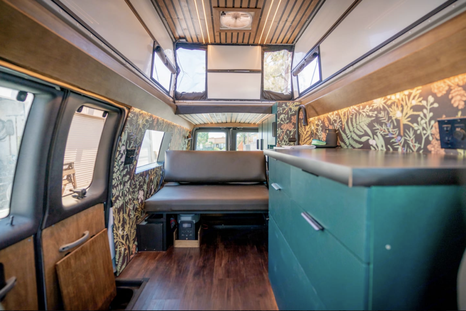 Vamonos Vans Inc - Vanlife Trader