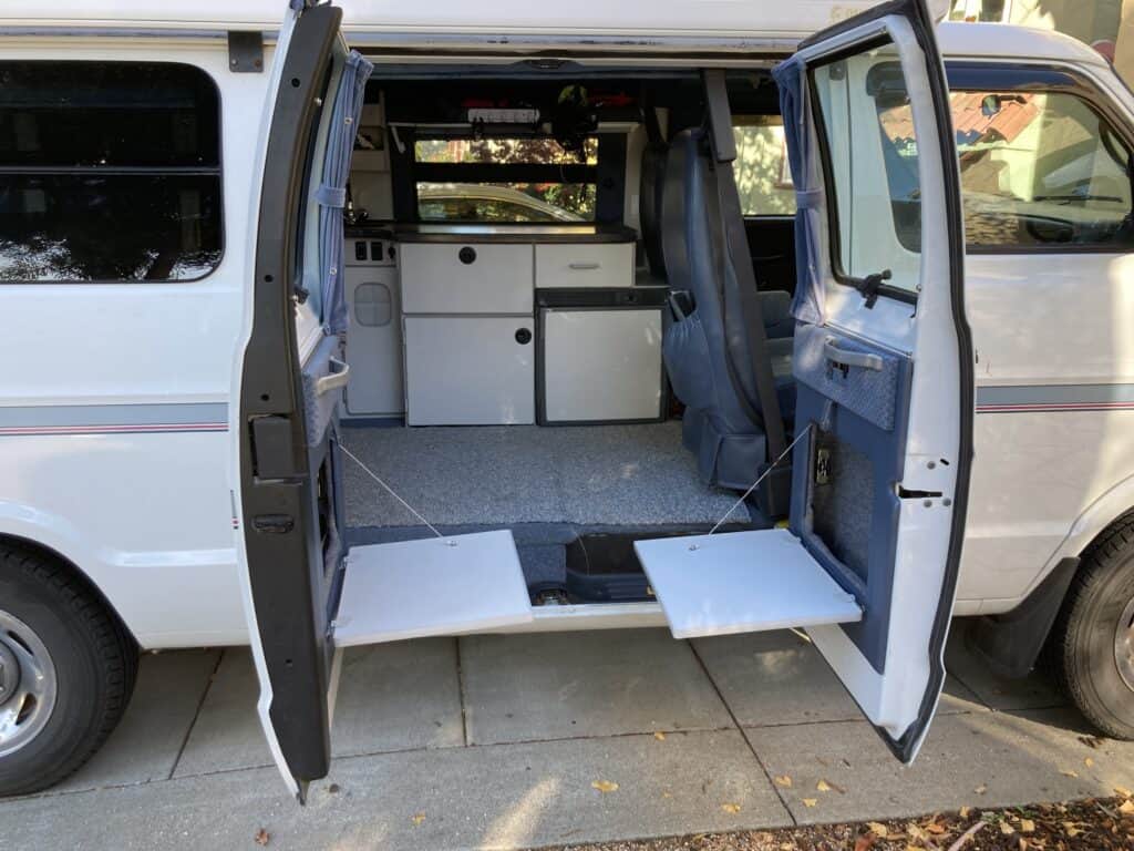 2002 Dodge Sportsmobile Conversion Van - Vanlife Trader