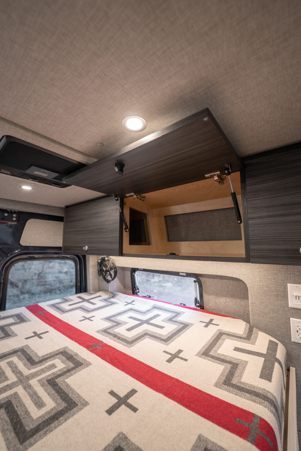 2023 Mercedes Sprinter AWD (Brand new build by Cascade Van) - Vanlife ...