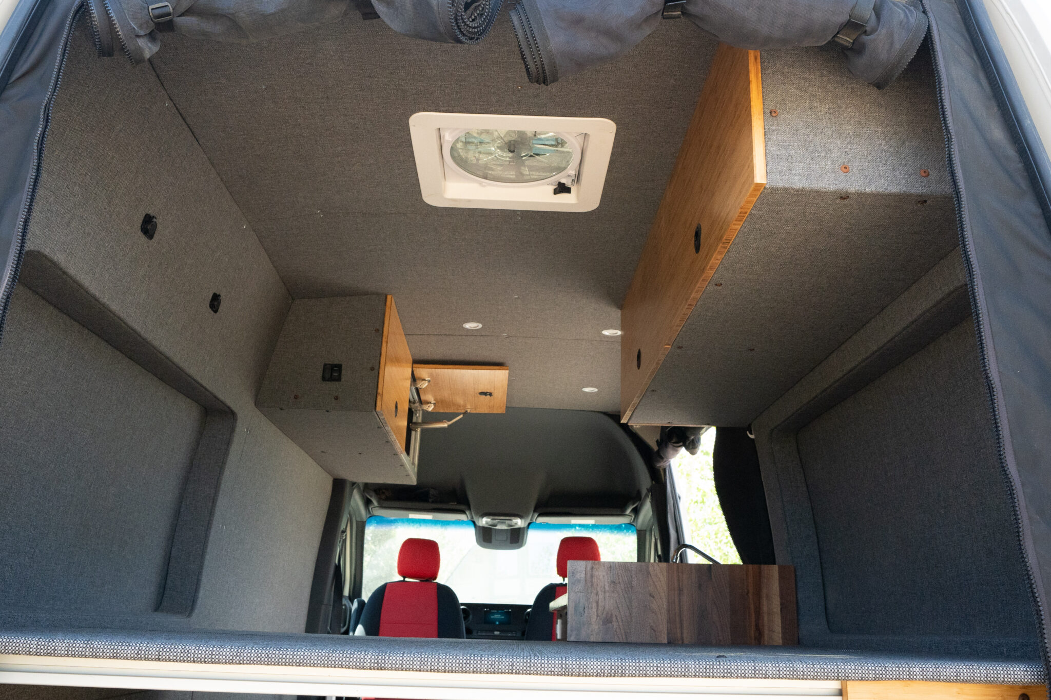 2020 Mercedes Sprinter 4×4 walkable solar deck - Vanlife Trader