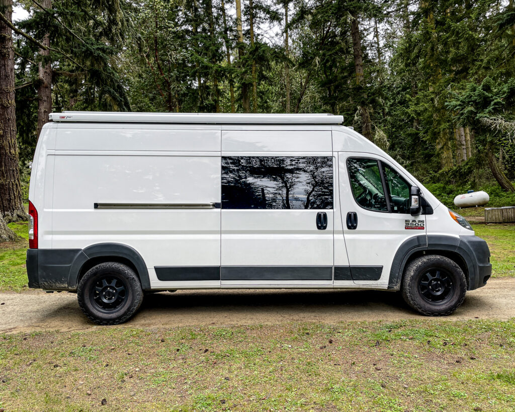 Beautiful 2015 Ram ProMaster Full Conversion with LOW MILES - Vanlife ...