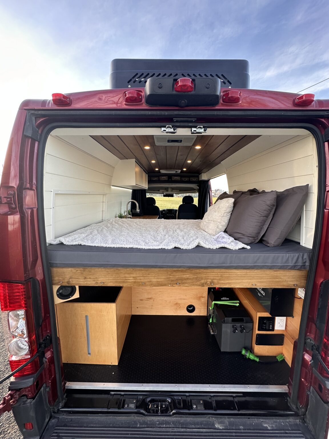 New Build 4 season Ram Promaster Highroof 12v AC, 800amp lithium ...