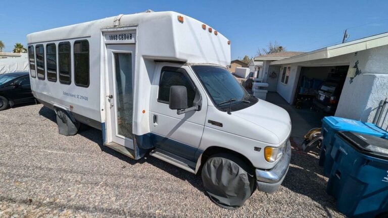 Bus / Skoolie Archives - Vanlife Trader