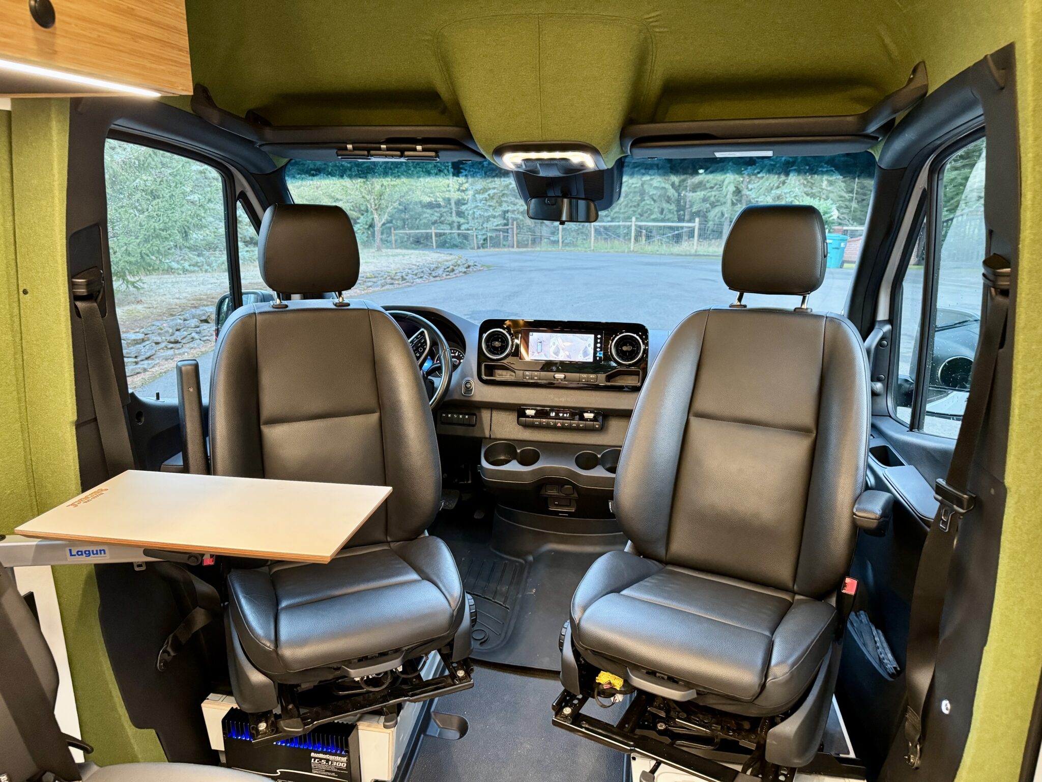 2022 Mercedes Sprinter 4×4 – SmartFloor System - Vanlife Trader