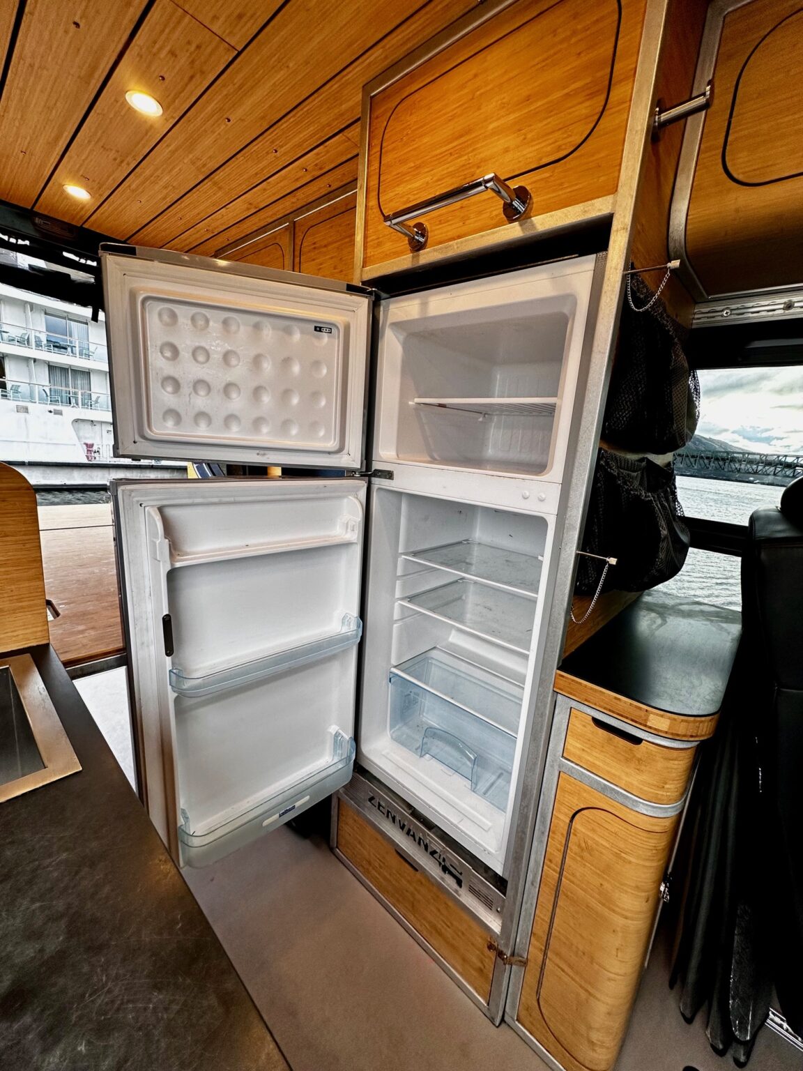 2020 Mercedes Sprinter 4×4 - Vanlife Trader