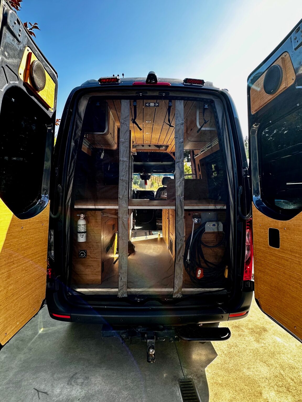 2020 Mercedes Sprinter 4×4 - Vanlife Trader