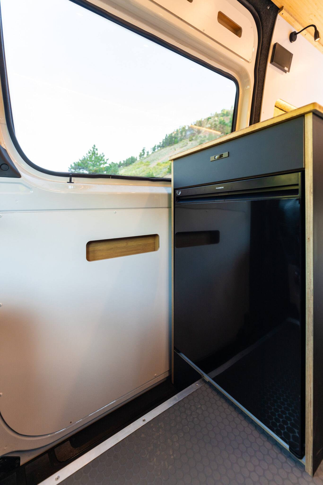 2021 Geotrek Convoy – Mercedes Sprinter 144 - Vanlife Trader