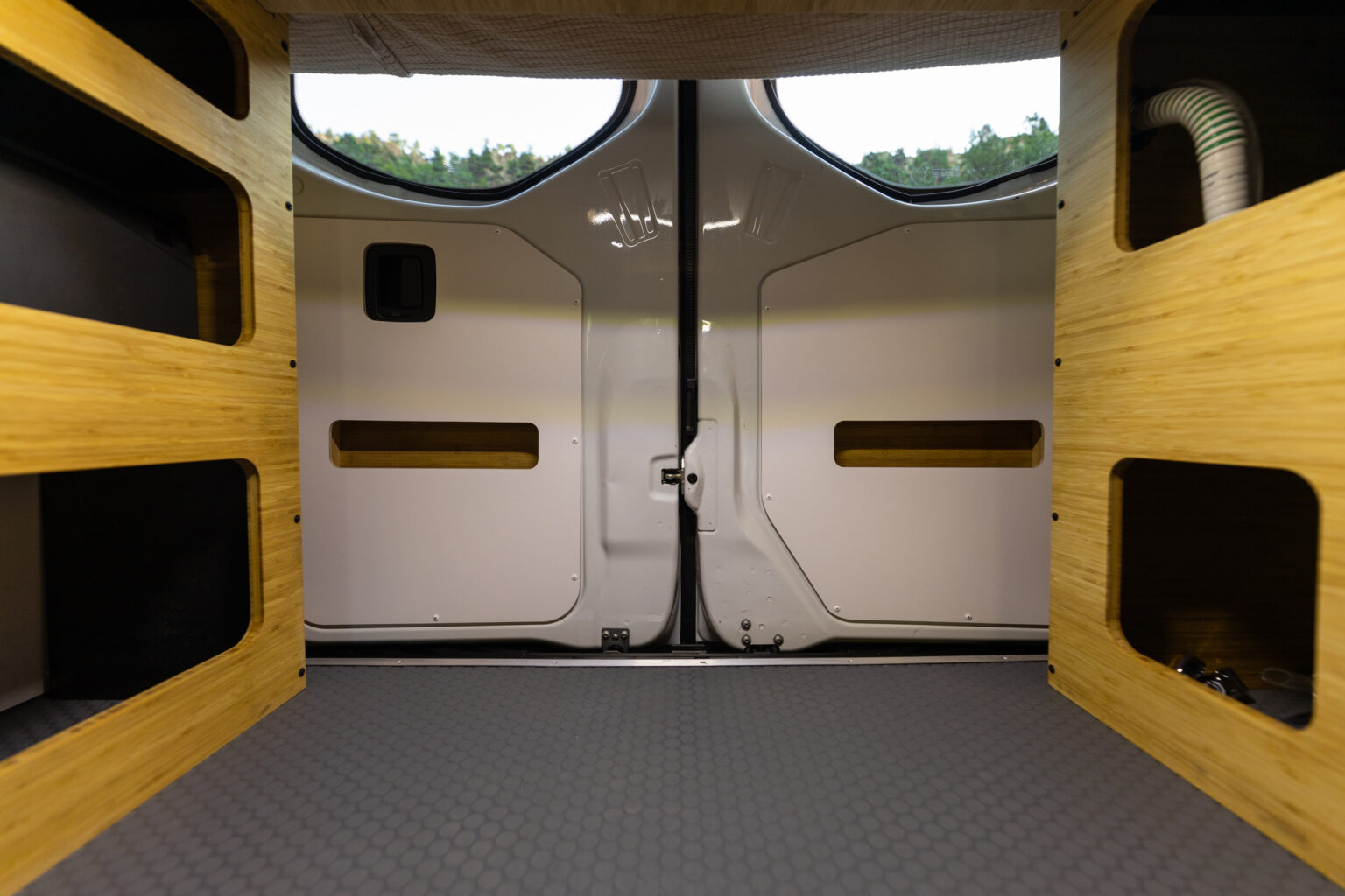2021 Geotrek Convoy – Mercedes Sprinter 144 - Vanlife Trader