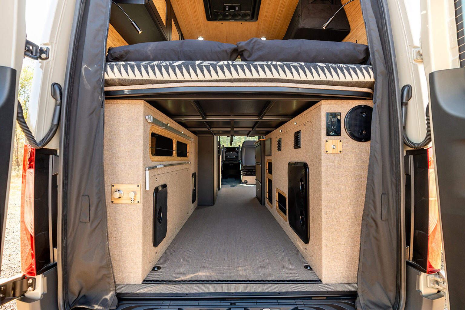 Vanworks - Vanlife Trader