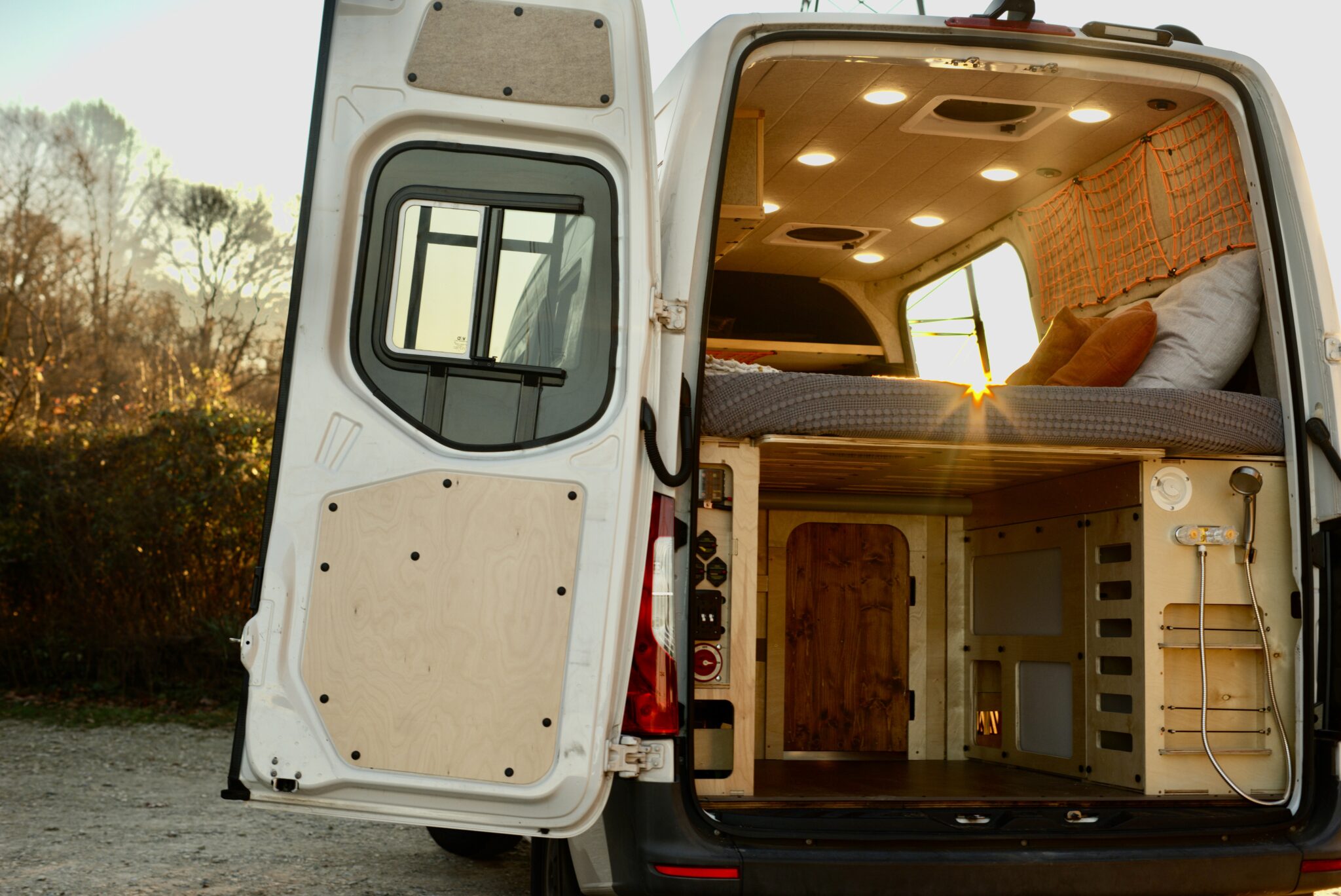 Vanlife Trader - Conversion Vans & RVs for Sale