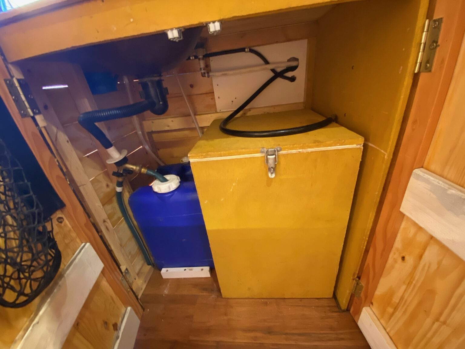 2008 Ford E-350 Super Duty Extended Custom Conversion - Vanlife Trader