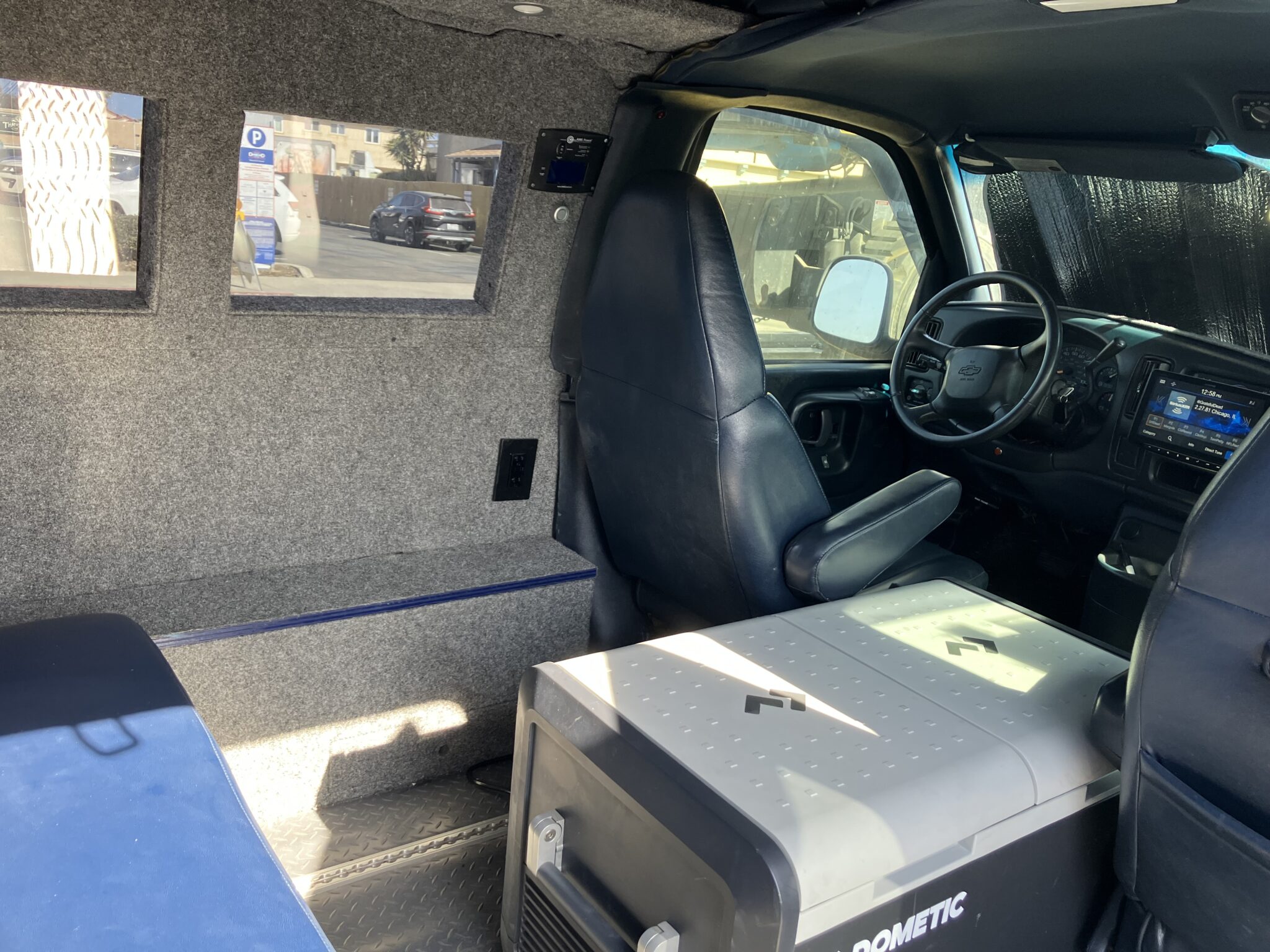 2000 Quigley 4×4 Sportsmobile Chevrolet Express Van - Vanlife Trader