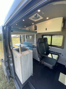 AVC RIG - Vanlife Trader