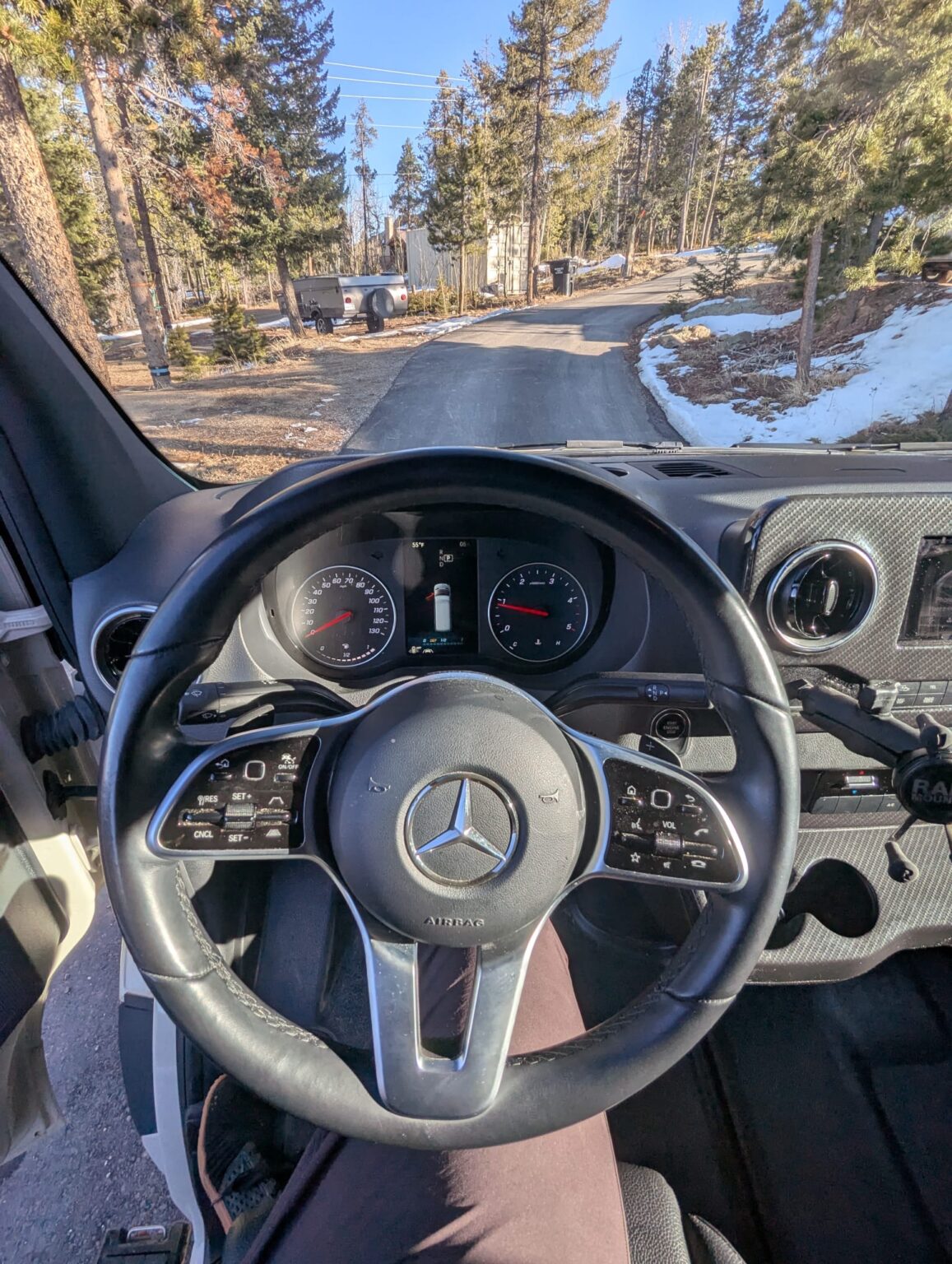 Family Winnebago Revel- 2022 Mercedes Sprinter 4×4 - Vanlife Trader
