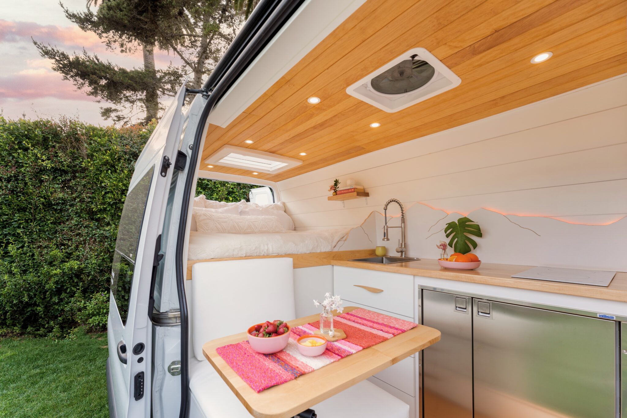 Luxury Off-Grid Adventure Van – Professional Build – Dream Vans ...