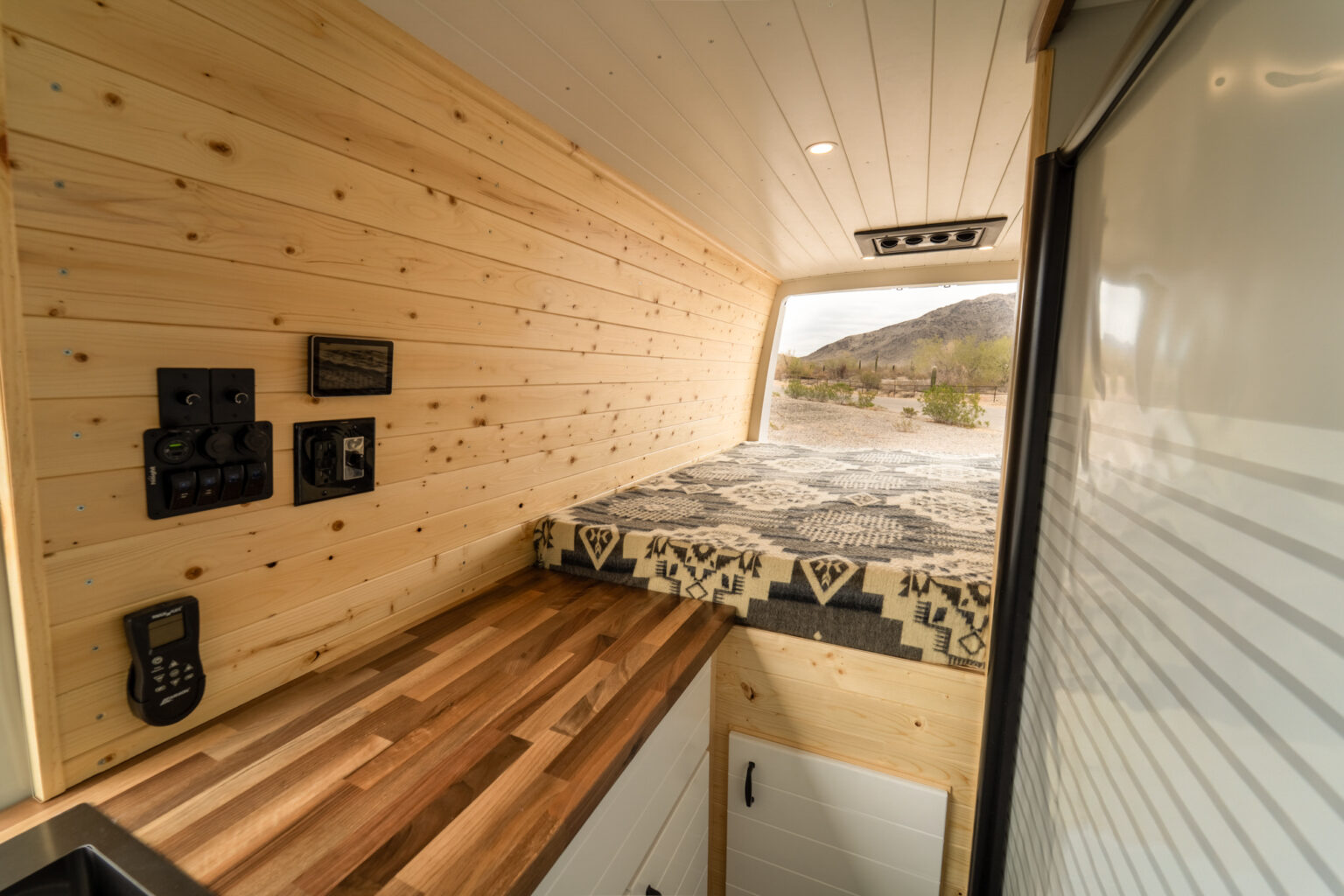 2025 Mercedes Sprinter AWD NEW TOMMY LUXURY ADVENTURE VAN "THE MAV ...