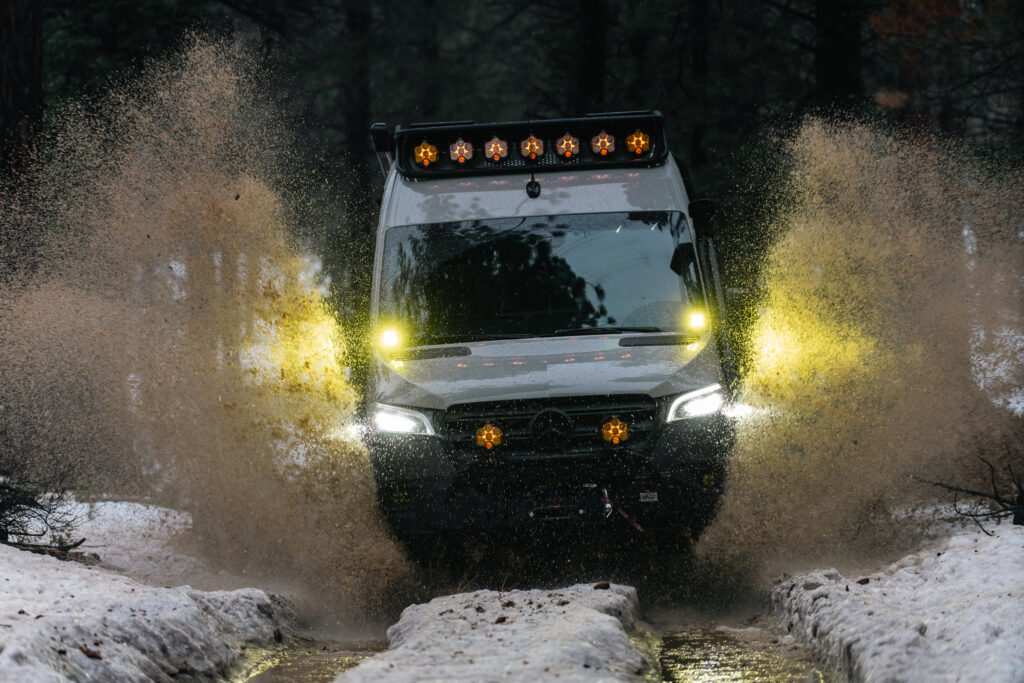 CASCADE VAN - Vanlife Trader