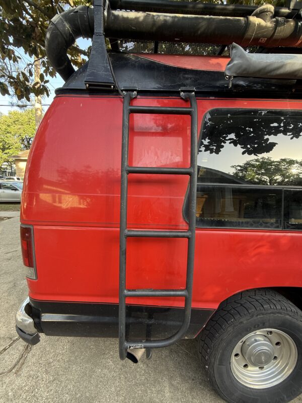 2002 Ford E350 Econoline (7.3L V8 Turbo Diesel) - Vanlife Trader