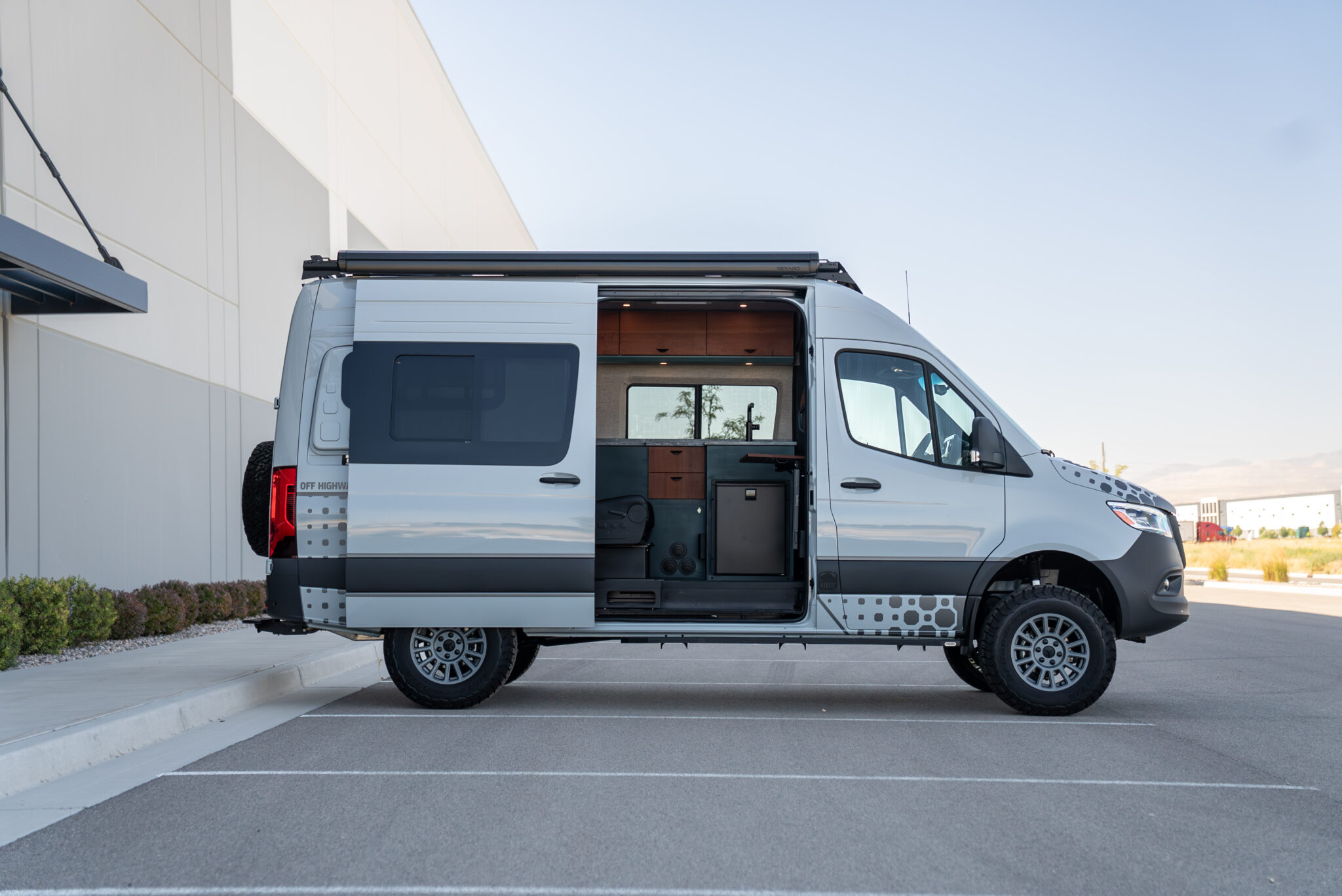 2025 Off Highway Van Doc Holliday | 144 Pro-X | 2500 Sprinter AWD ...
