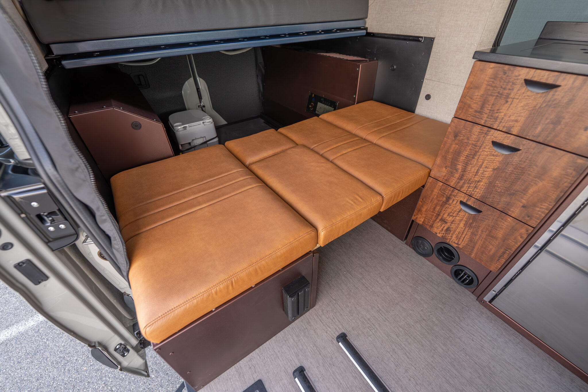 2025 Off Highway Van Sundance Kid | 144 Pro-X | Sprinter 2500 AWD ...