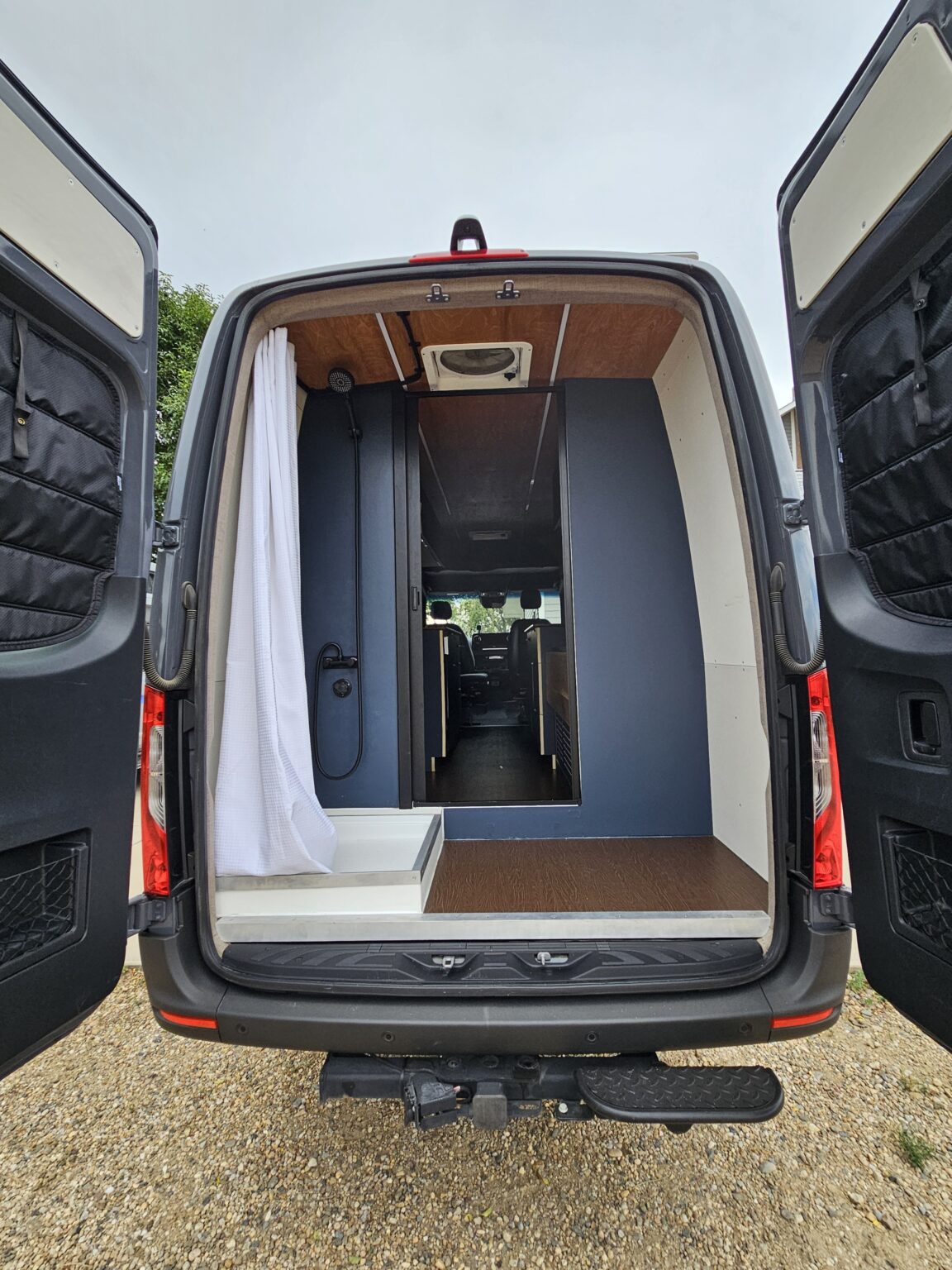 2022 Sprinter 170 4×4 | 10kWh Victron | Hydronic Floor - Vanlife Trader