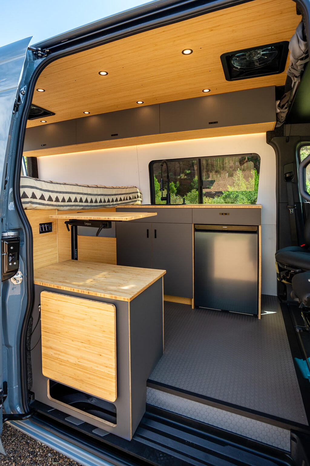 2025 Geotrek Bear Peak Sprinter 144 AWD - Vanlife Trader