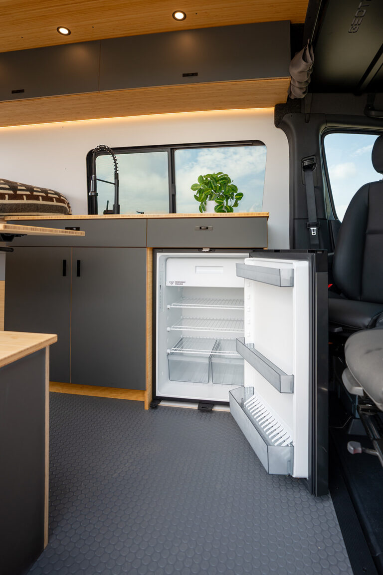 2025 Geotrek Bear Peak Sprinter 144 AWD - Vanlife Trader