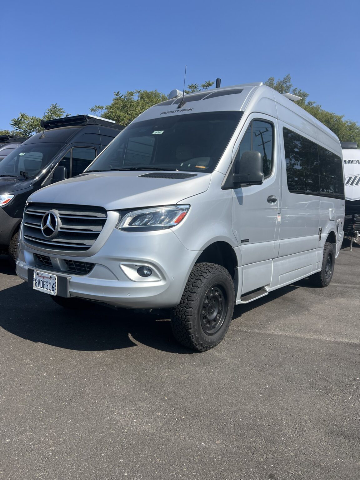 Happy Daze RV - Vanlife Trader