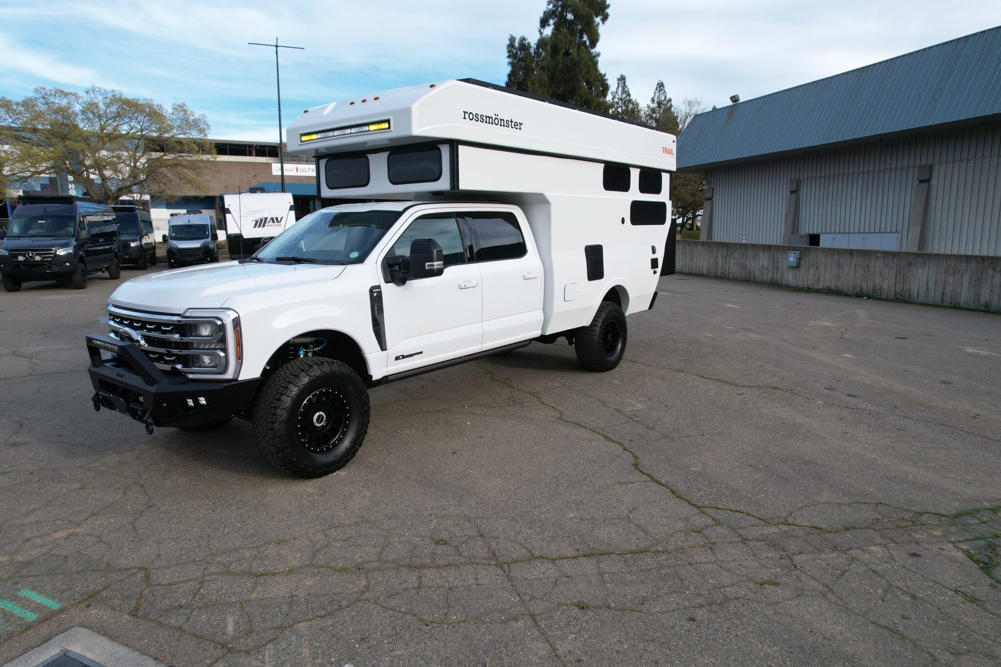 Happy Daze RV - Vanlife Trader
