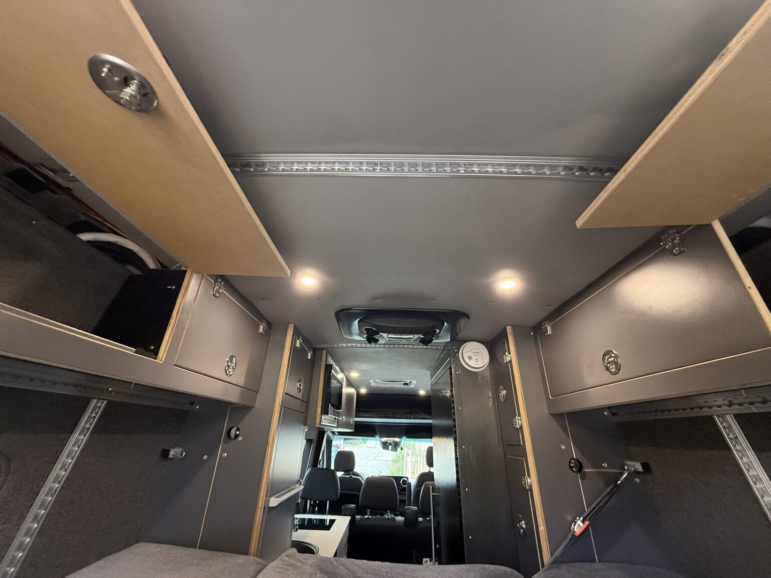 Ultimate Off-Grid Sprinter Van – 3500XD 4×4 Adventure Rig - Vanlife Trader