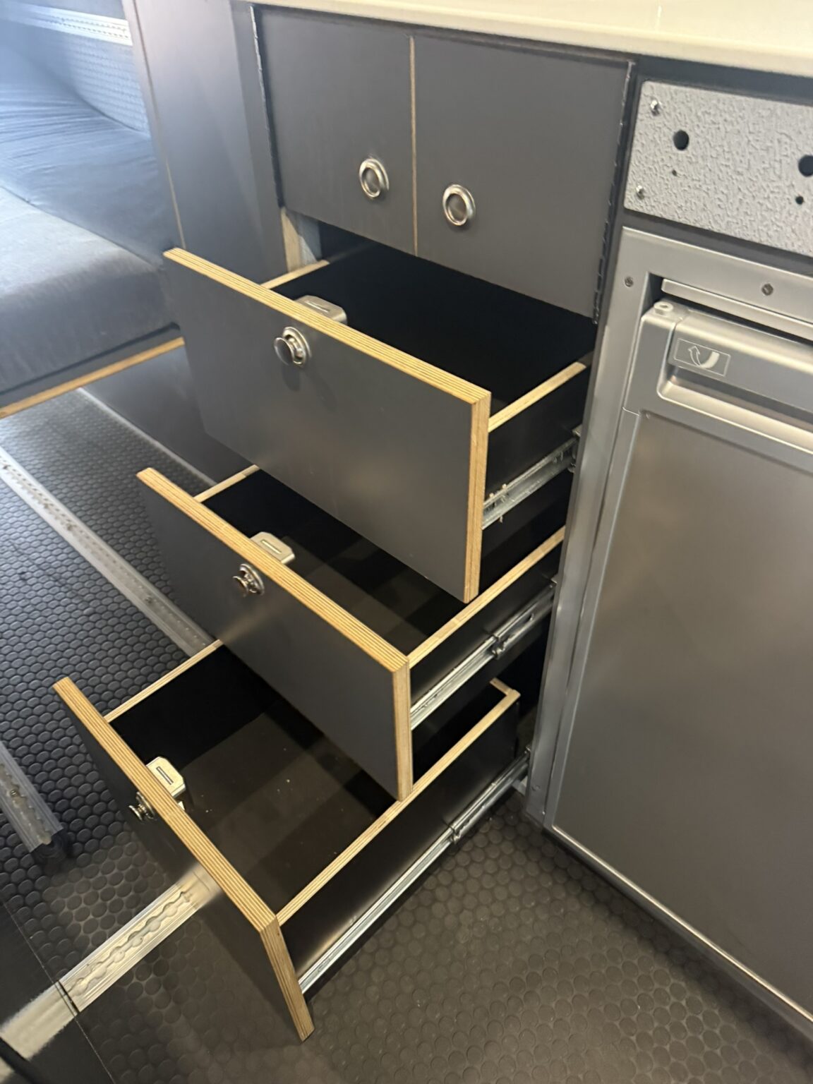 Ultimate Off-Grid Sprinter Van – 3500XD 4×4 Adventure Rig - Vanlife Trader