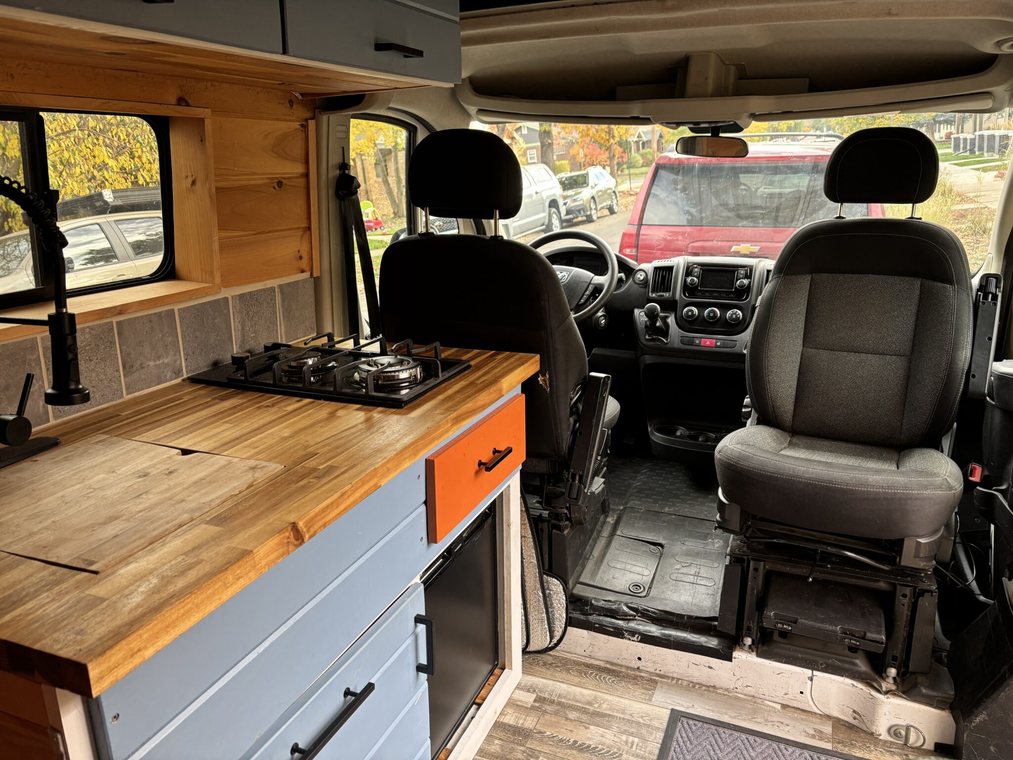 Off-Grid Freedom in Style – 2014 Ram Promaster 3500 EcoDiesel - Vanlife ...