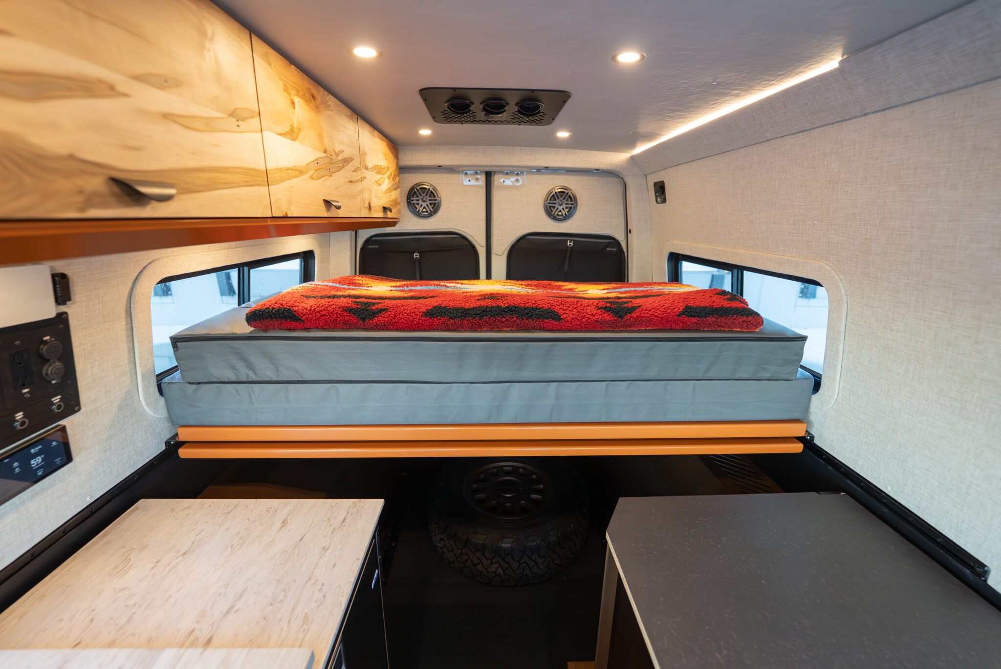 2025 Off Highway Van Davey Jackson 144 Pro | Sprinter 2500 AWD ...