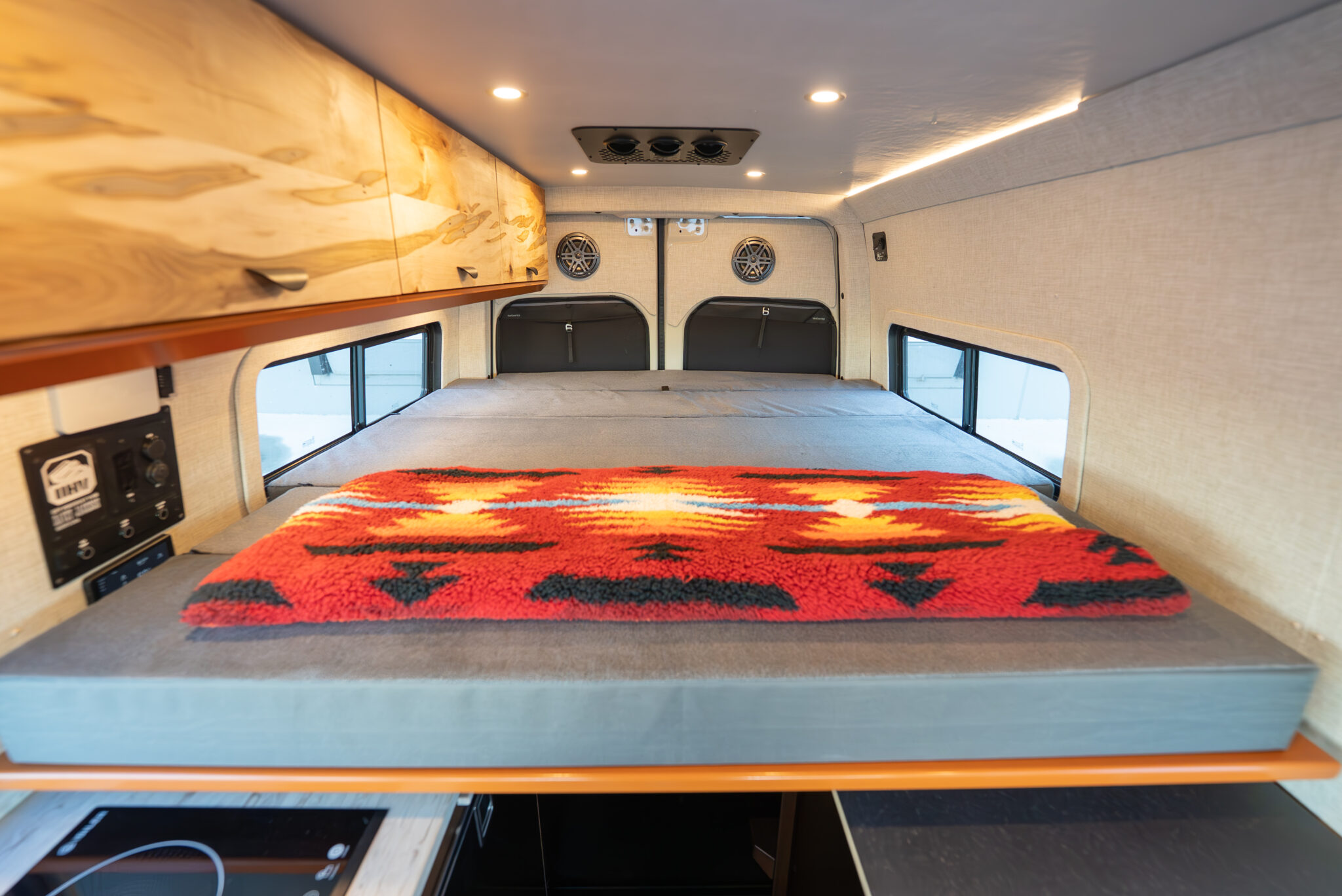 2025 Off Highway Van Davey Jackson 144 Pro | Sprinter 2500 AWD ...