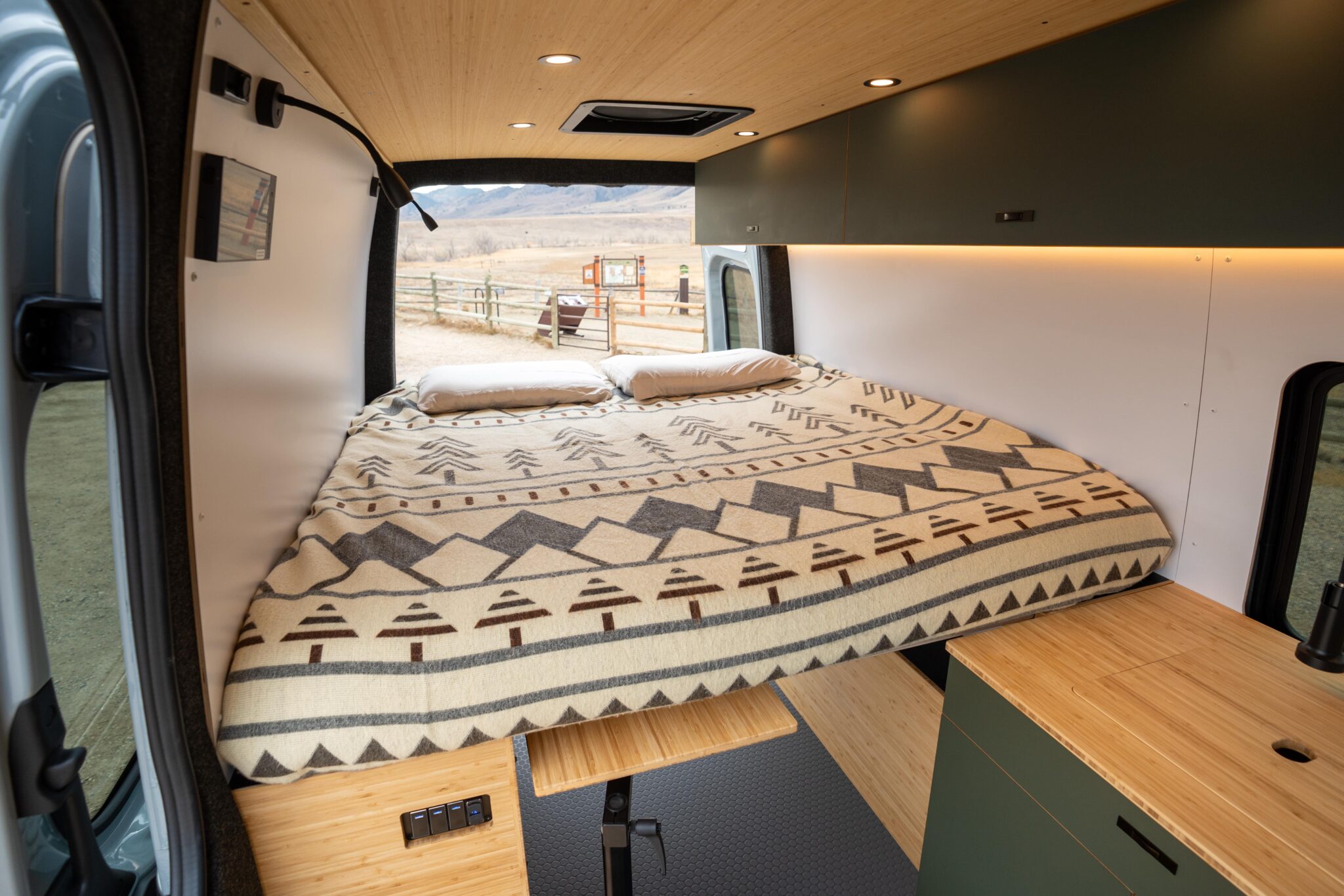 2025 Geotrek Bear Peak Sprinter 144 AWD - Vanlife Trader