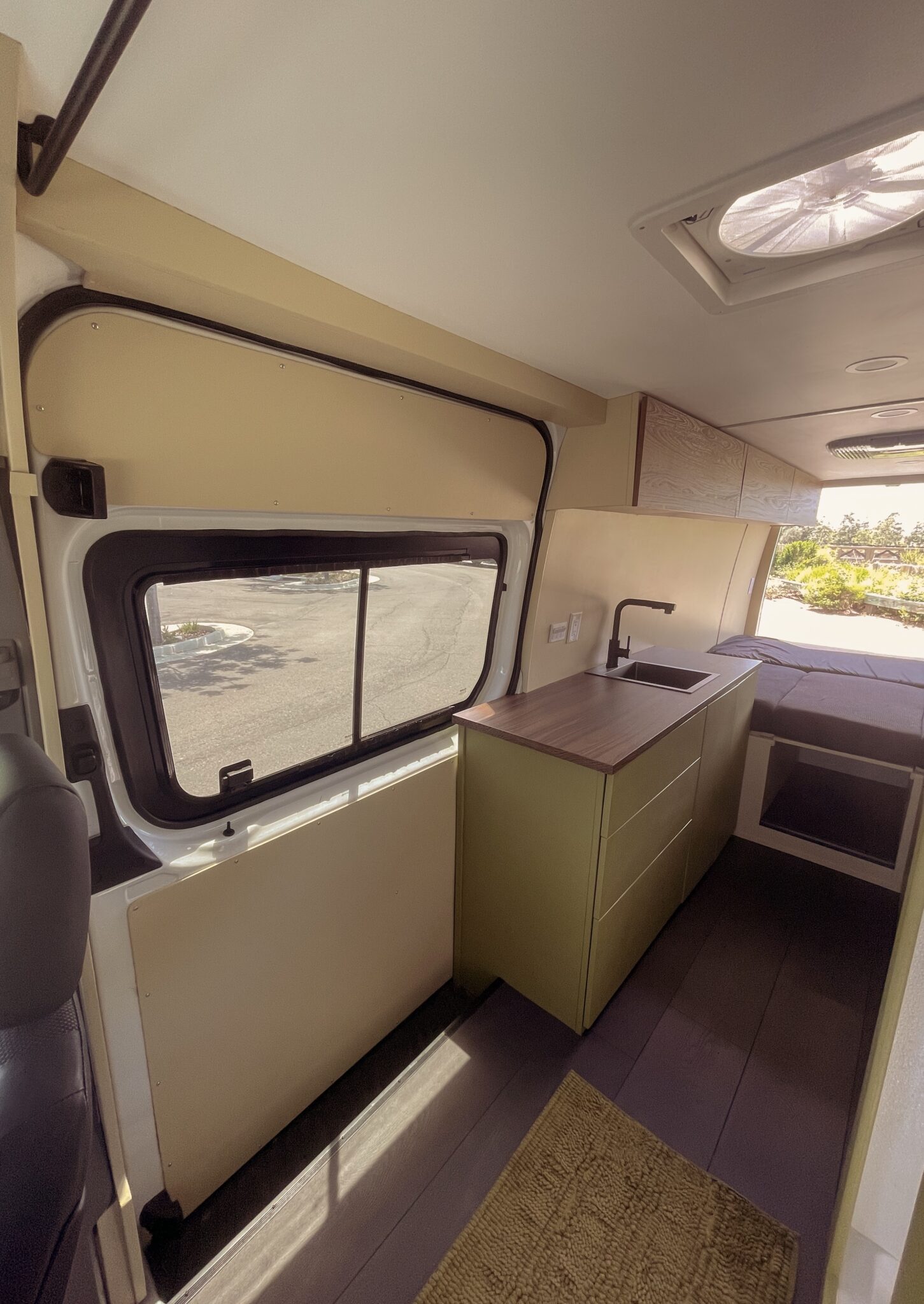 2018 Mercedes Sprinter 170 ext -Diesel-New Build- Vanlife Trader