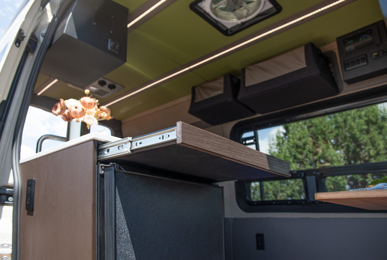 VAN AMERICA – ADAPT CAMPER VAN – SPRINTER HIGH-ROOF 144 AWD - Vanlife ...