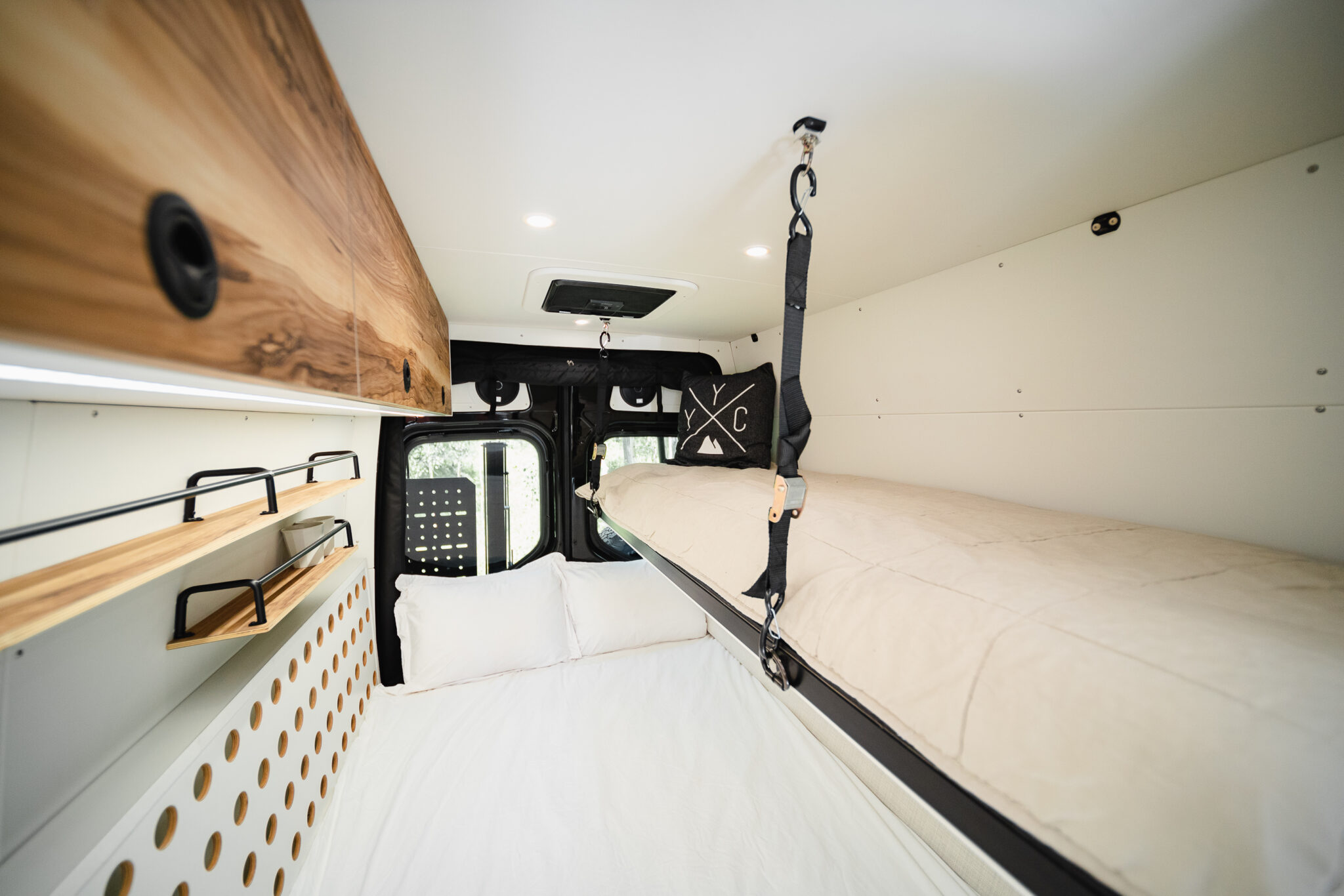 2021 Yama Vans Mercedes Sprinter 170 4×4 - Vanlife Trader