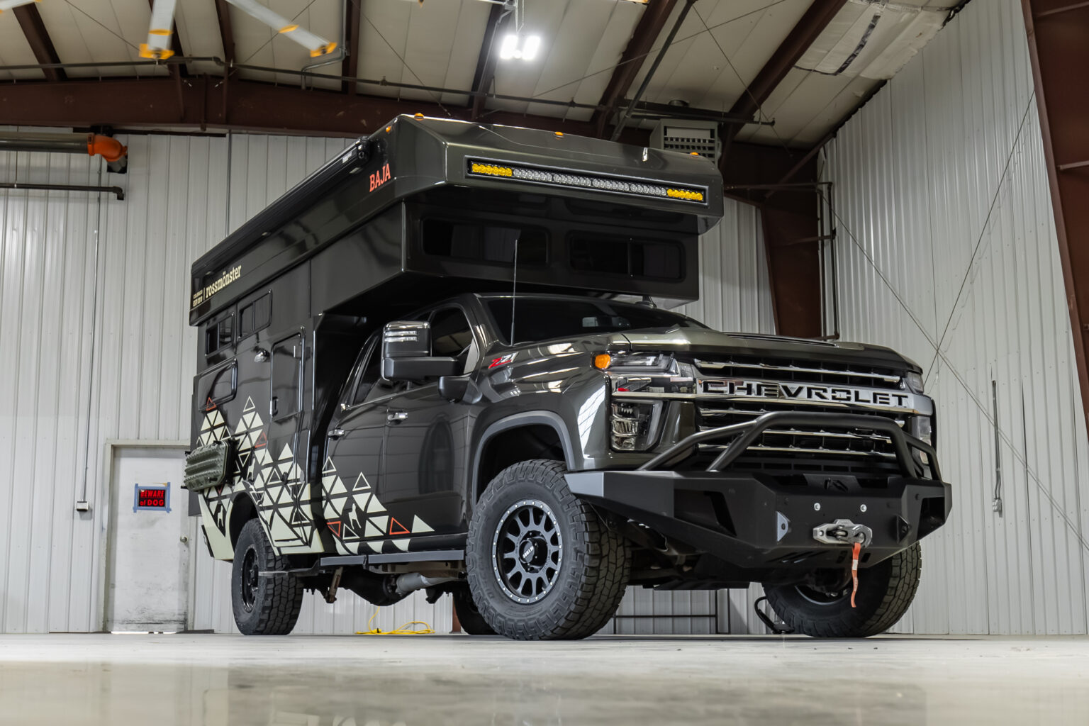 Rossmonster Skye Van (sleeps 4!) - Vanlife Trader
