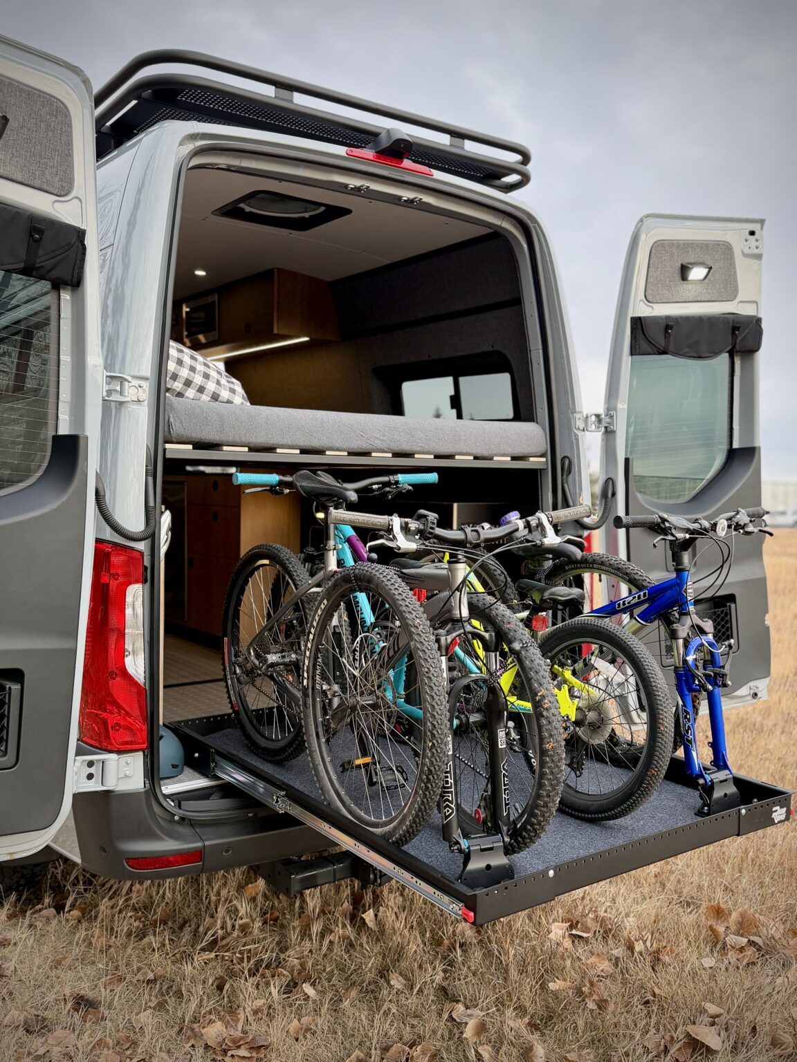 Mercedes Sprinter 4 Person 170″ AWD - Vanlife Trader