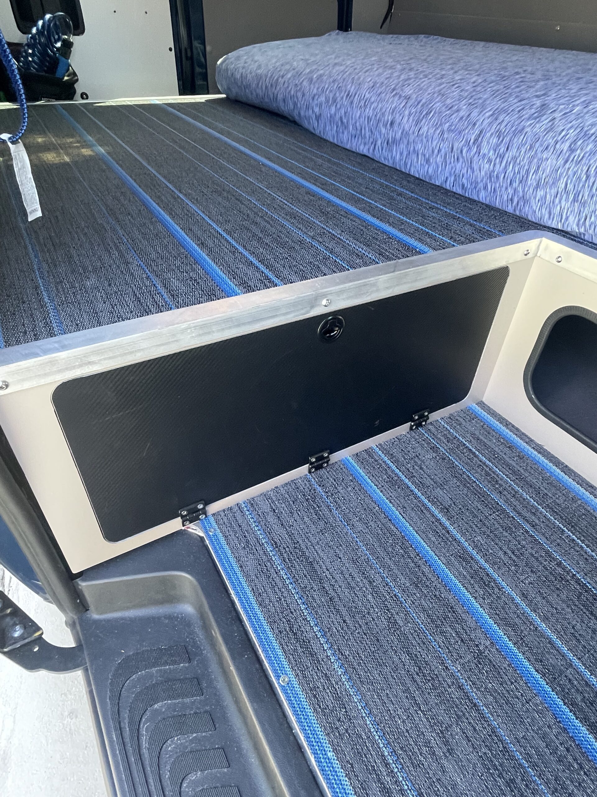 2022 Mercedes Metris 2WD - Vanlife Trader