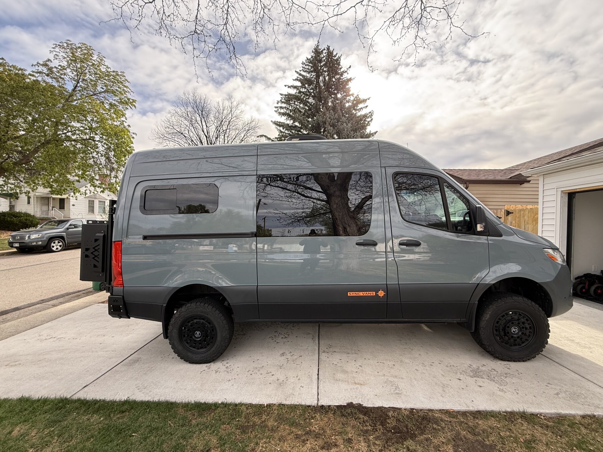 SYNC Vans Sunstone 144 | 2022 Sprinter 2500 4×4| | Only 7400 Miles ...