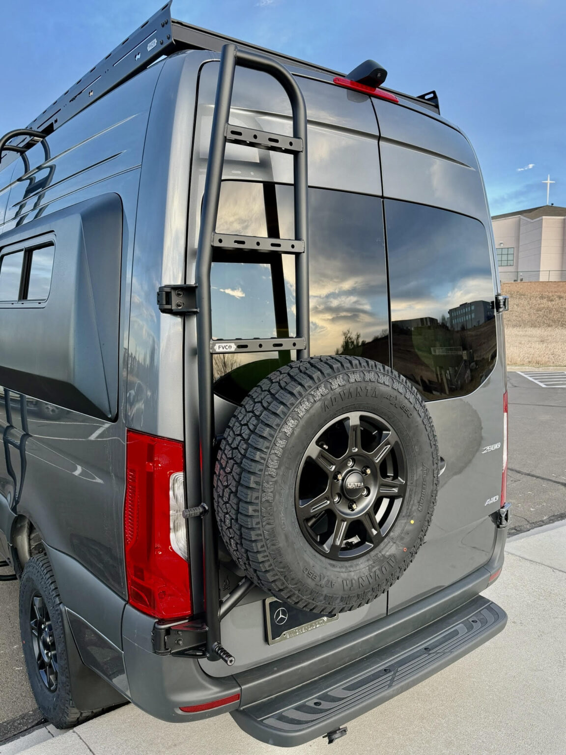 THE Ultimate 2025 BRAND New 144 AWD All Season Mercedes Sprinter ...