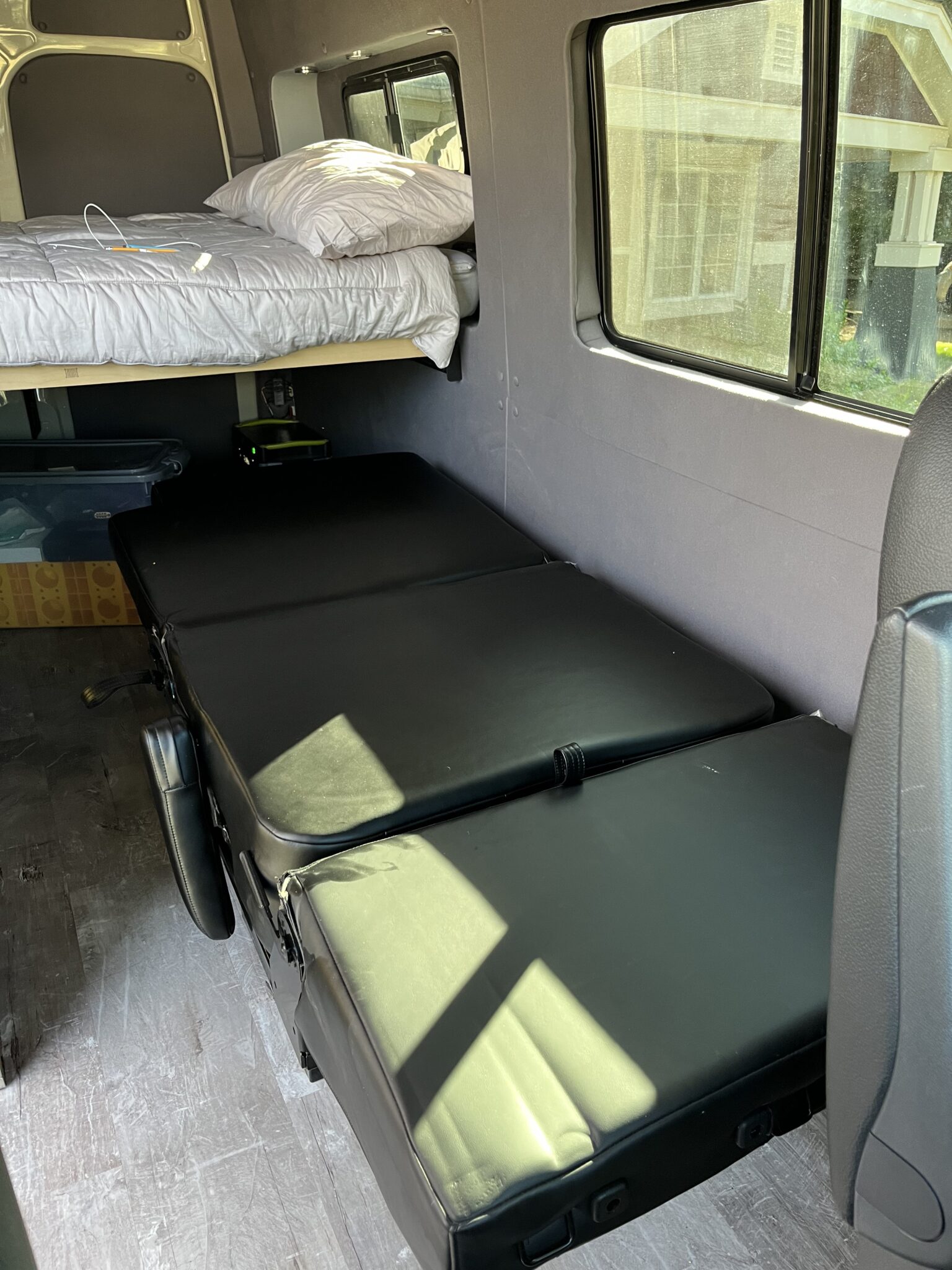 2021 Sprinter 2500 4×4 – 144″ | Converted | Seats 4 | 11,000miles ...