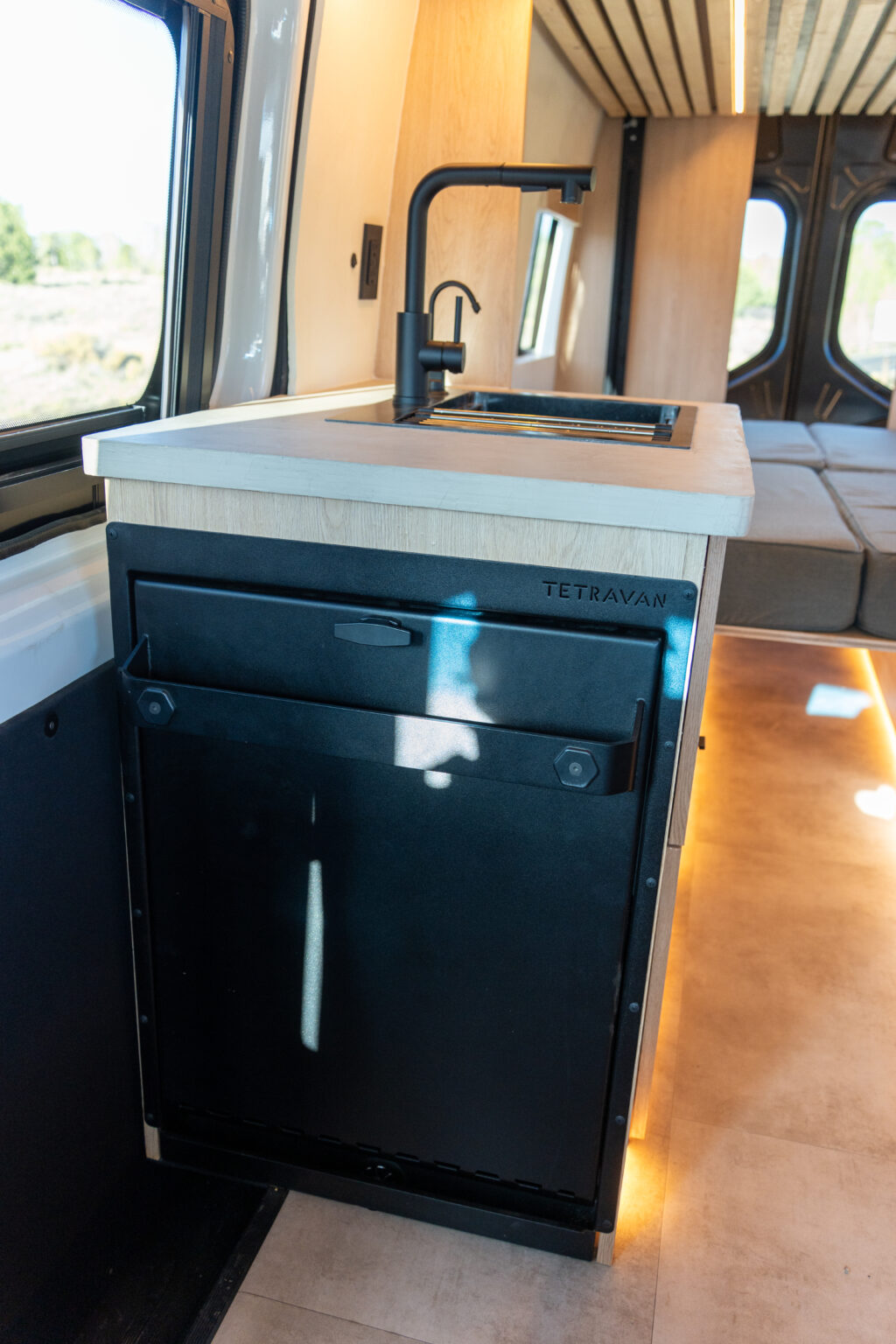 2025 4 Seasons Sleeps 4 Luxury Adventure Van | Chino 2026 Model ...
